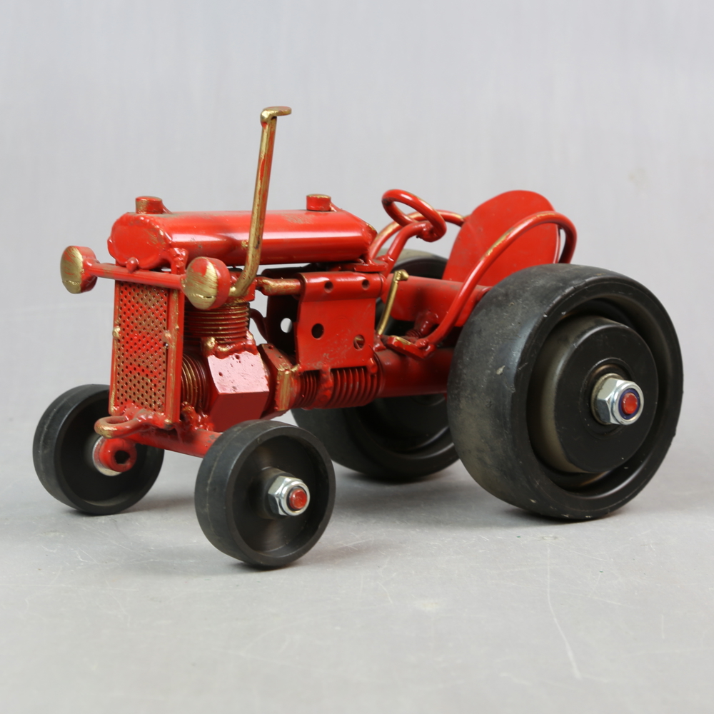 DECORATIVE SCRAP METAL, farm tractor, 19… | Auktion.se